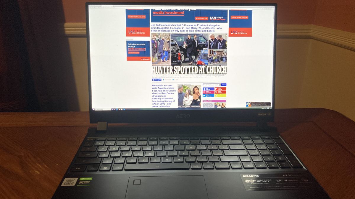 Gigabyte Aero 15 with 4K OLED (2021, RTX 3070) review | Laptop Mag