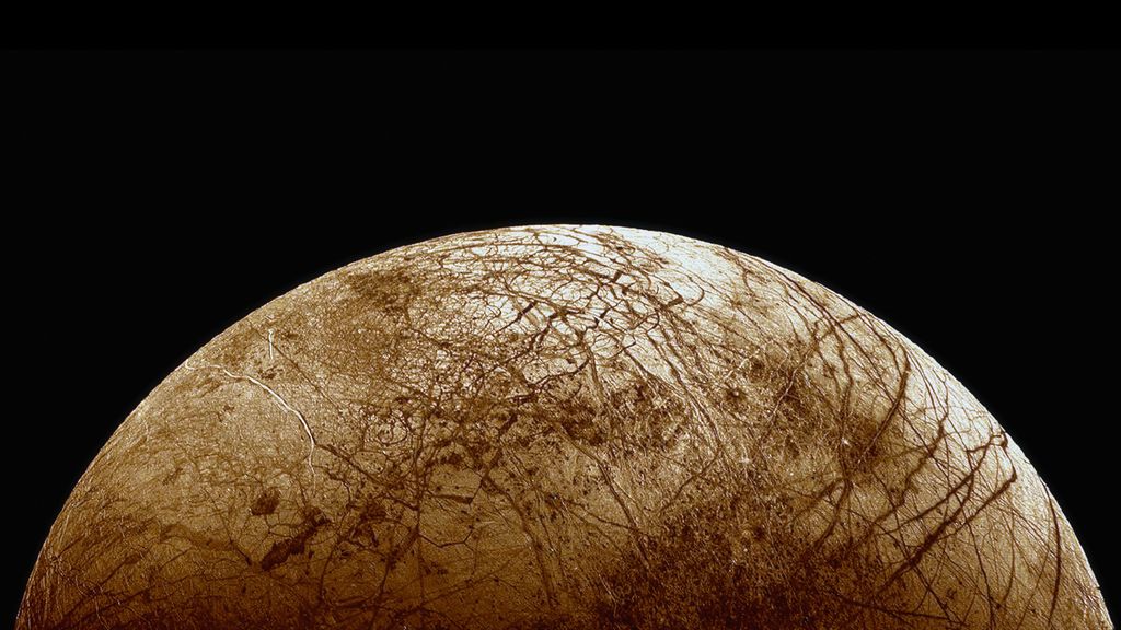 Jupiter's moon Europa lacks oxygen, making it less hospitable for ...