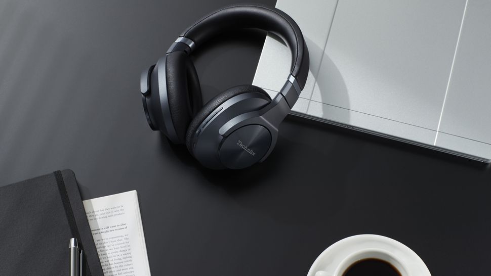 These high-spec wireless headphones boast an incredible 50-hour battery ...