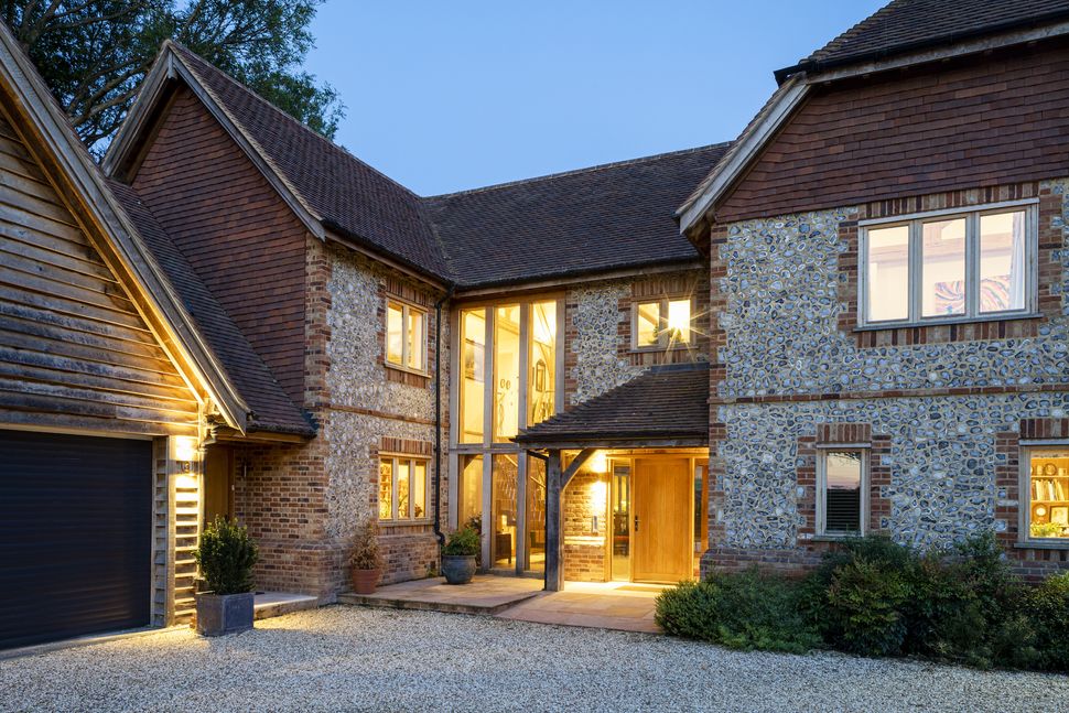Stylish front door step ideas to up your home's kerb appeal | Homebuilding