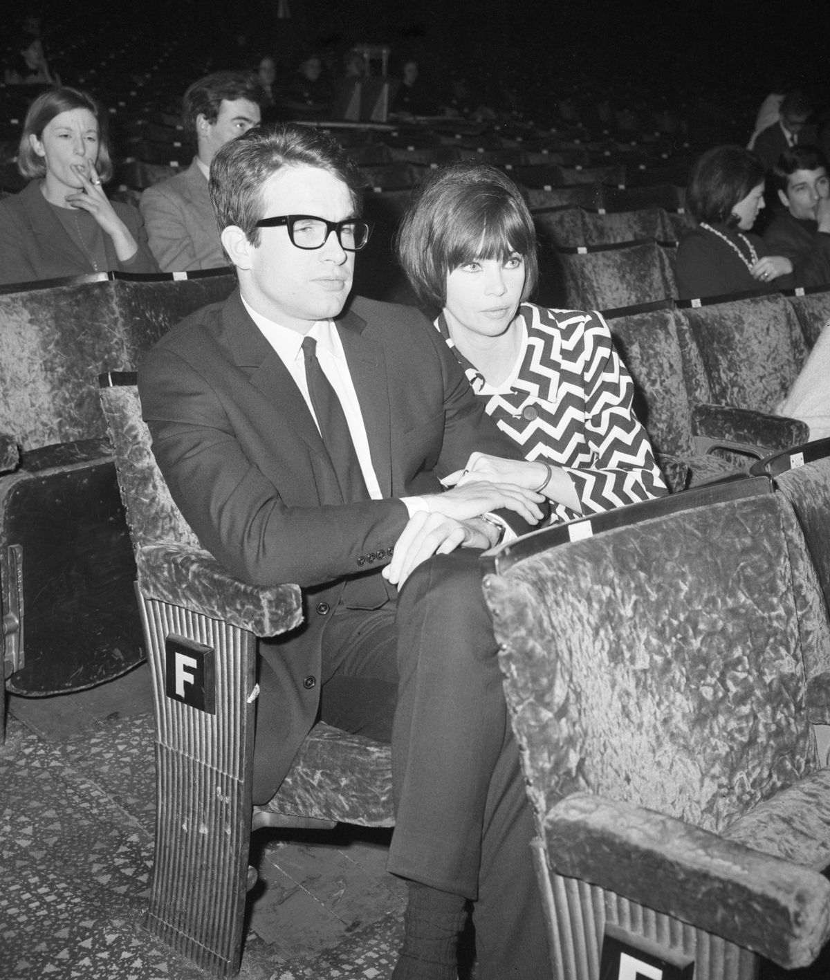 Pints for 10p as young Ken Barlow causes Corrie stir – 1966 compared to ...