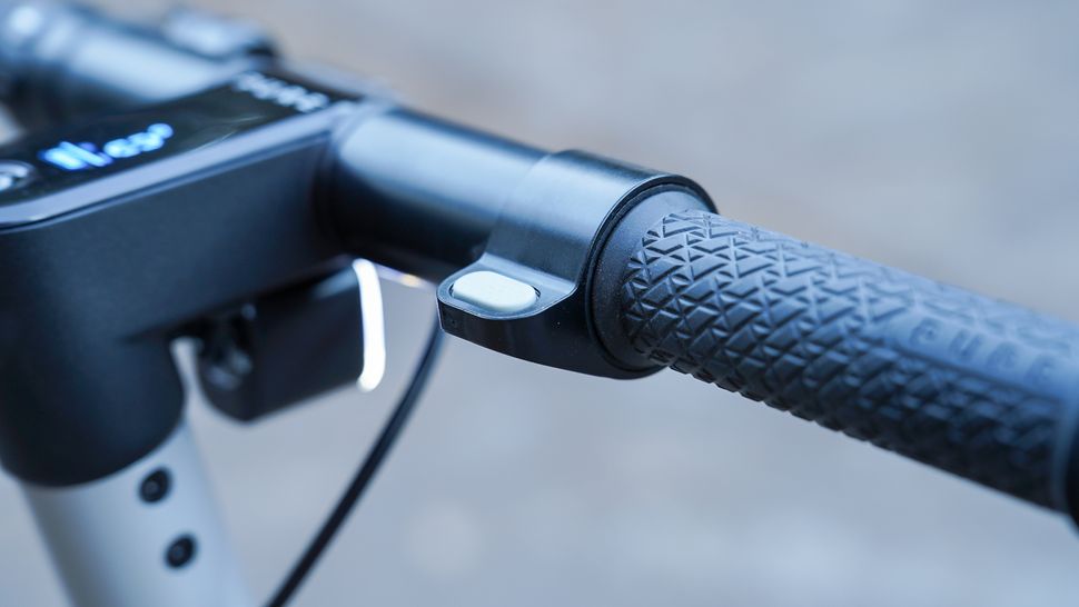 Pure Air 3 Pro 2023 Electric Scooter Review: A commuting powerhouse ...