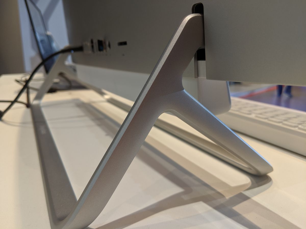 Dell's New All-in-One has an InfinityEdge Display and Pop-up Webcam ...