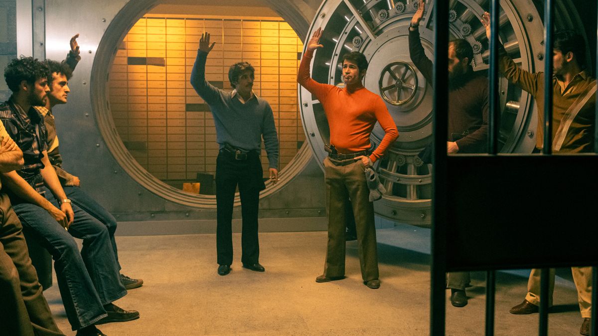 Netflix adds true crime drama about Spain's most infamous bank robbery ...