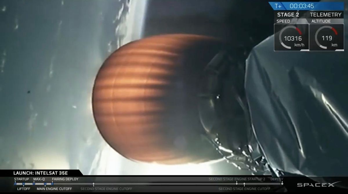 SpaceX Launches Super-Heavy Intelsat 35e Satellite (Photos) | Space