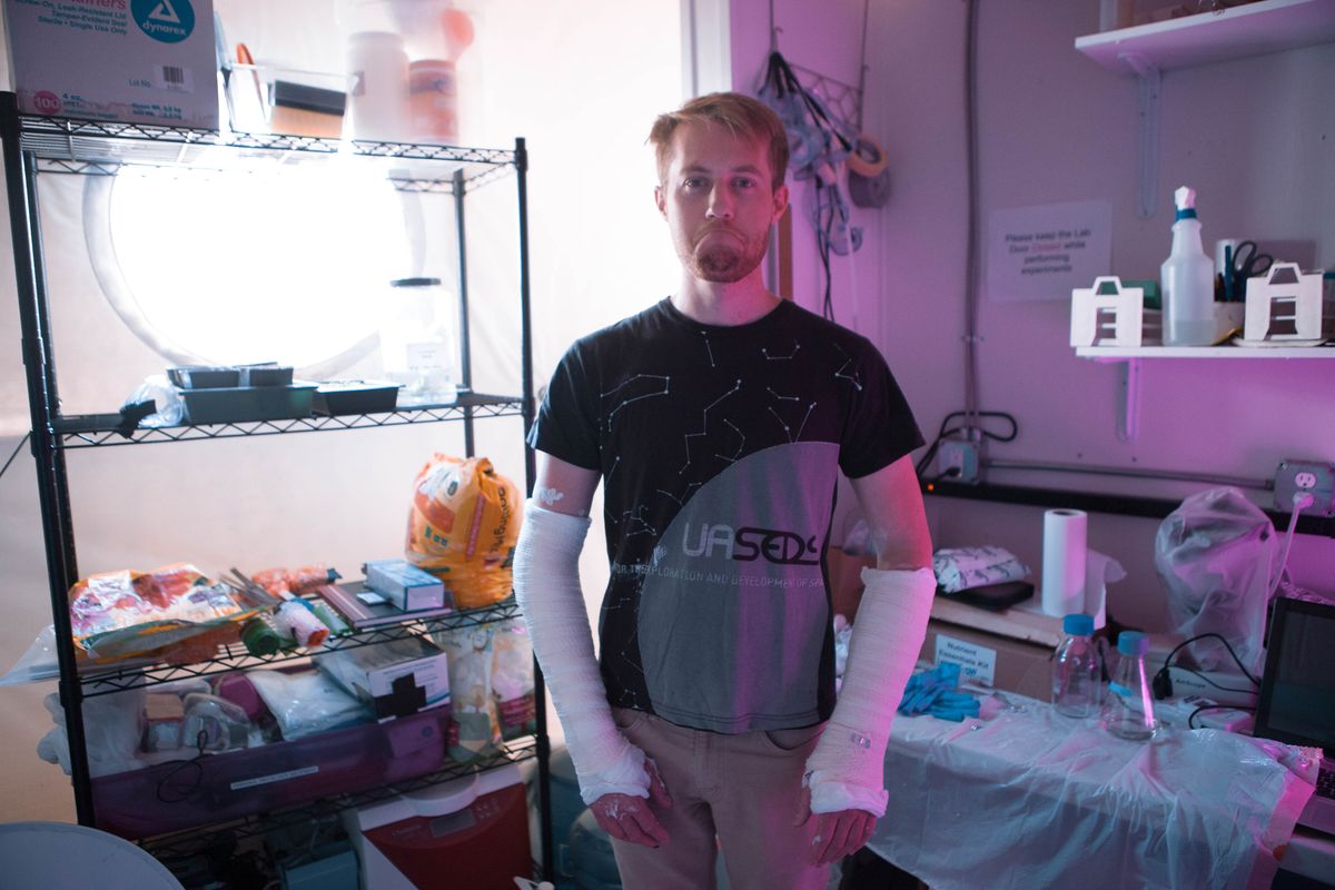 The Selene V crew hit the jackpot — Commander's report: lunar day 10 ...