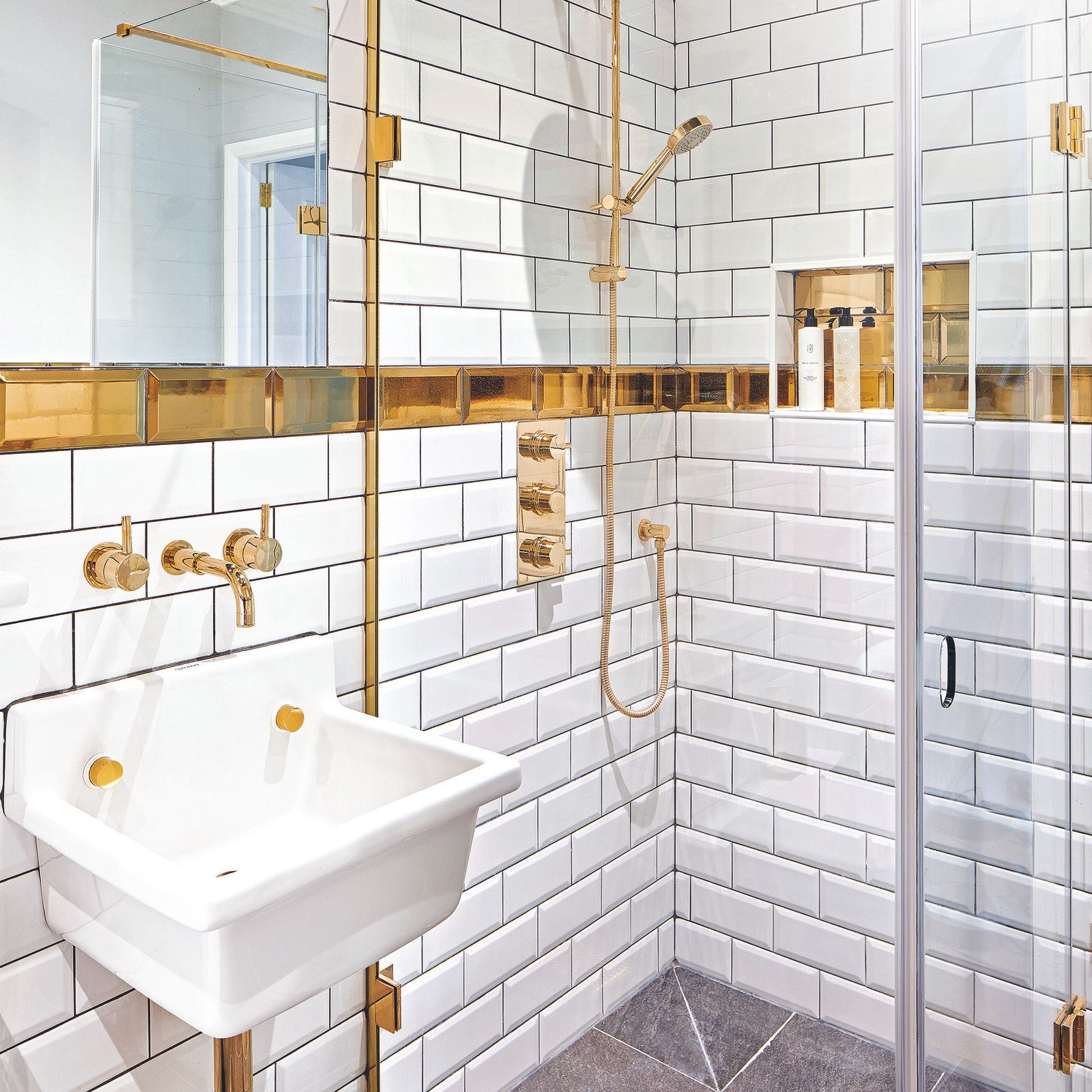 Metro tile bathroom ideas - get on board with these 10 inspiring looks ...