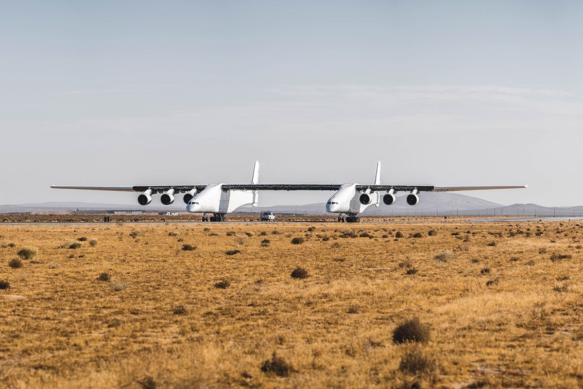 Stratolaunch's Monster Jet Completes First Test-Drive Down Runway | Space