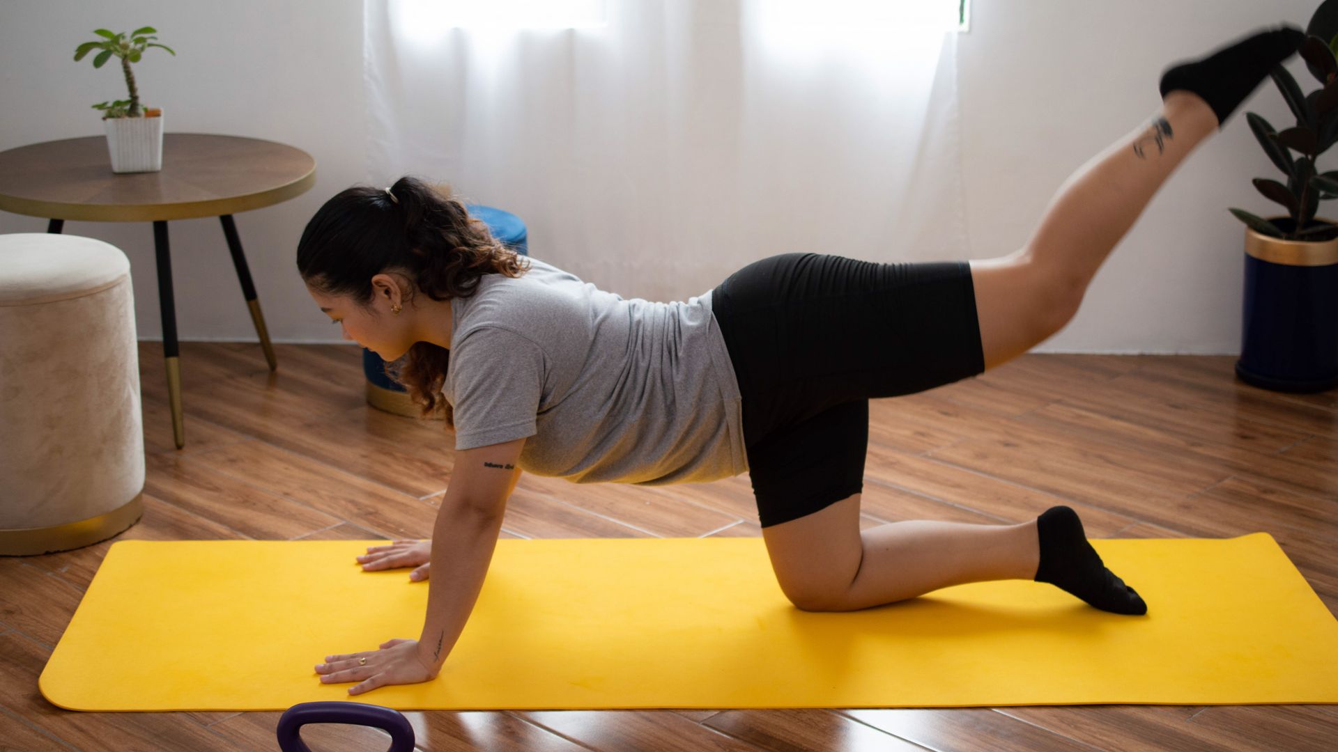 The eight-minute morning Pilates workout everyone should do for full ...