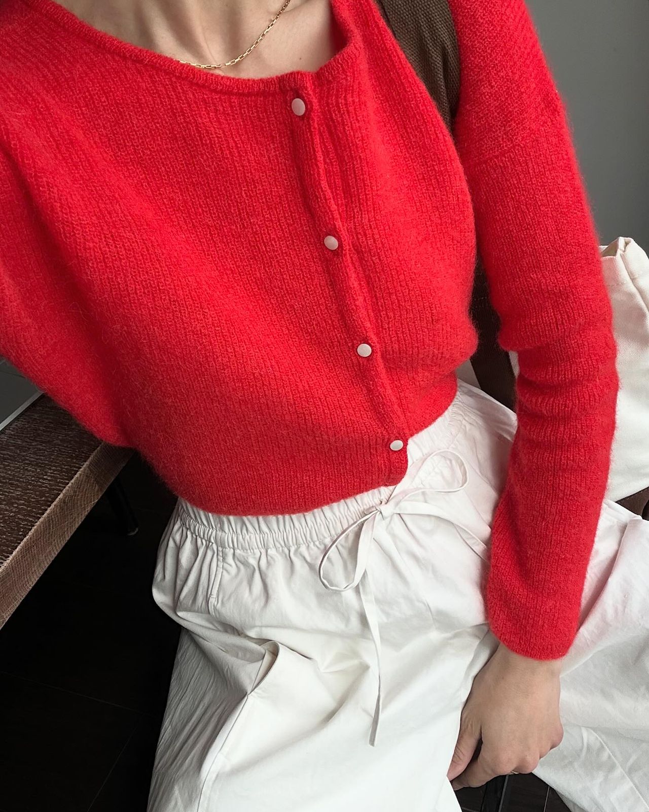 4 Chic Red-Cardigan Outfits Everyone Is Wearing in London and Paris ...