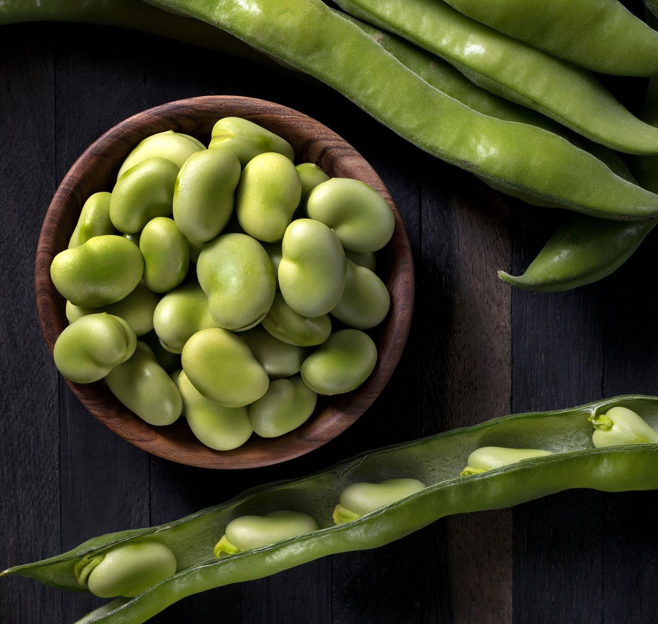 How to grow broad beans: How to plant them, how to look after them, and ...