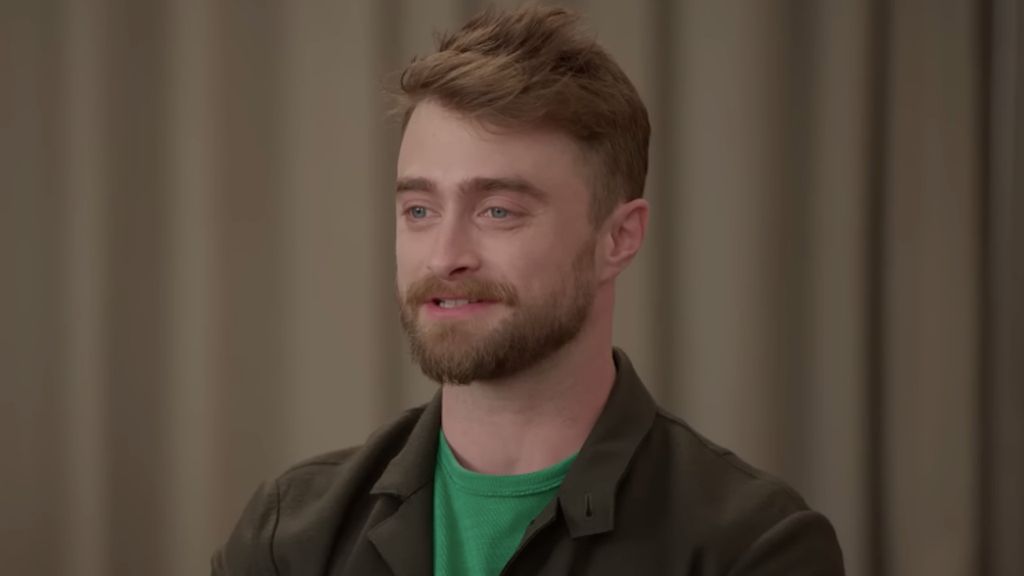 Daniel Radcliffe Knows He Looks Like Elijah Wood, Apparently Loves It ...