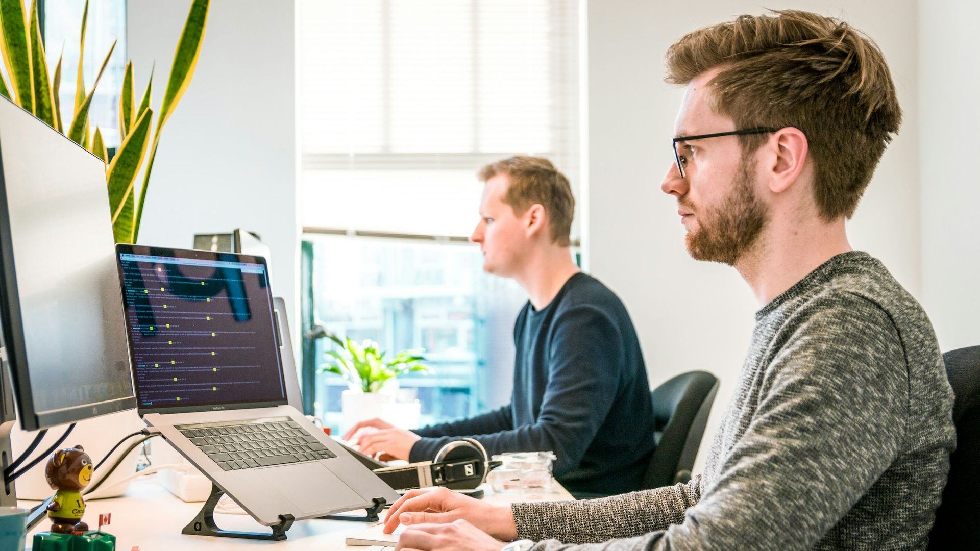 How to sit properly in a chair | Creative Bloq