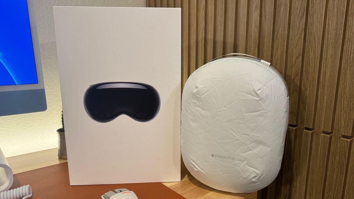 How to use Travel Mode with Apple Vision Pro on an airplane | iMore