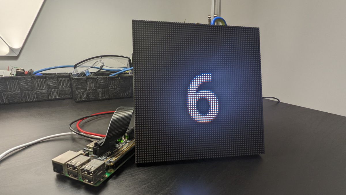 Creating an X Days Until Xmas Sign with Raspberry Pi | Tom's Hardware