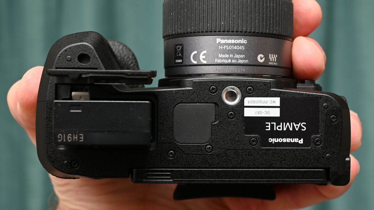 Panasonic Lumix G97 review: a new Micro Four Thirds camera that feels ...
