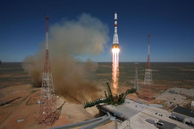Doomed Russian Spacecraft Is Falling From Space, But Where Will It Fall ...