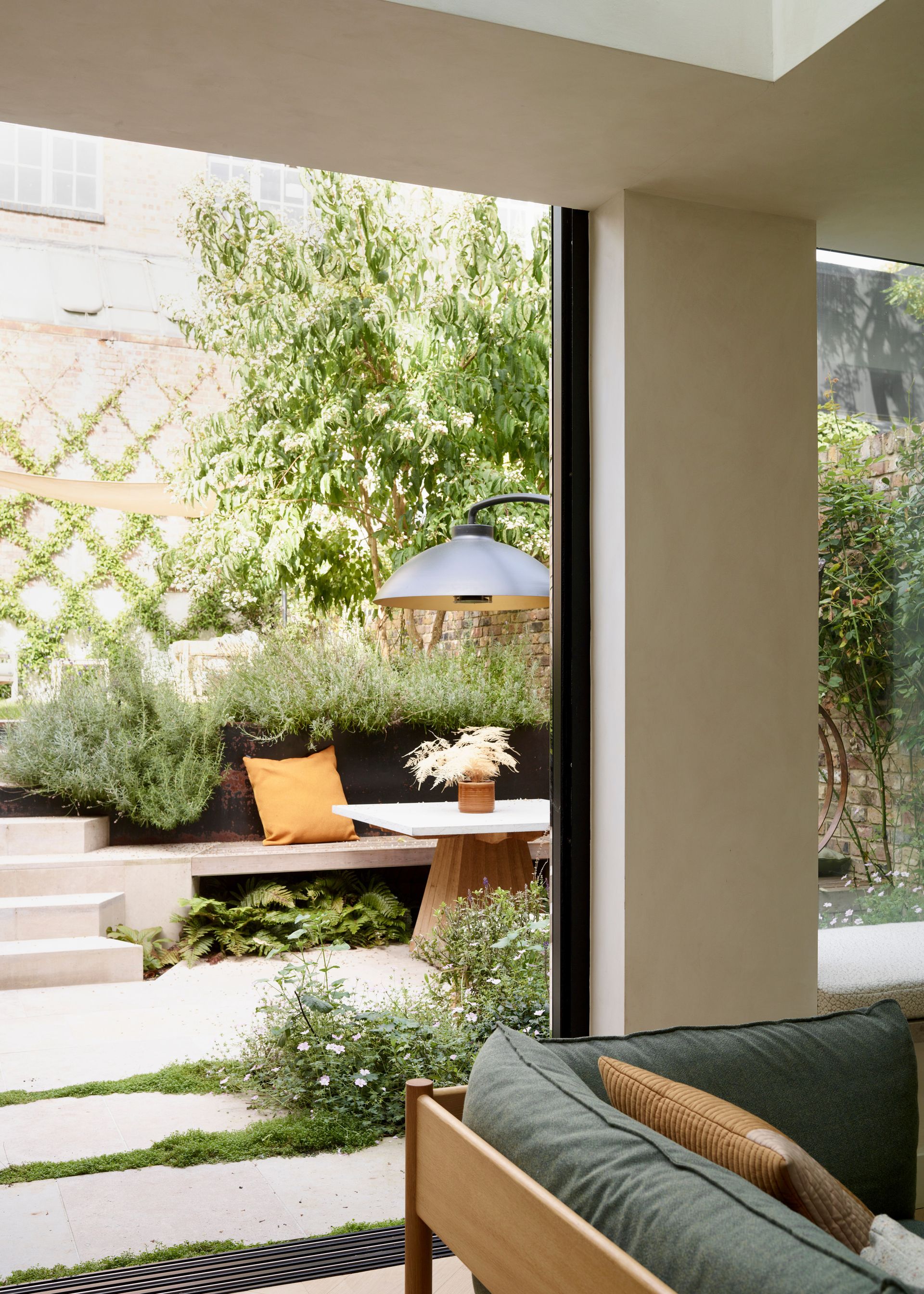 15 Urban Garden Ideas That Make City Spaces Feel Like Retreats | Livingetc