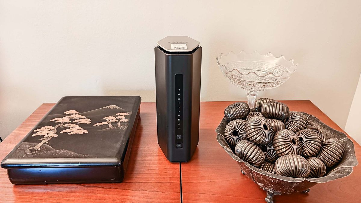 Netgear Nighthawk RS600 review: Delivering Wi-Fi 7 speeds for less ...