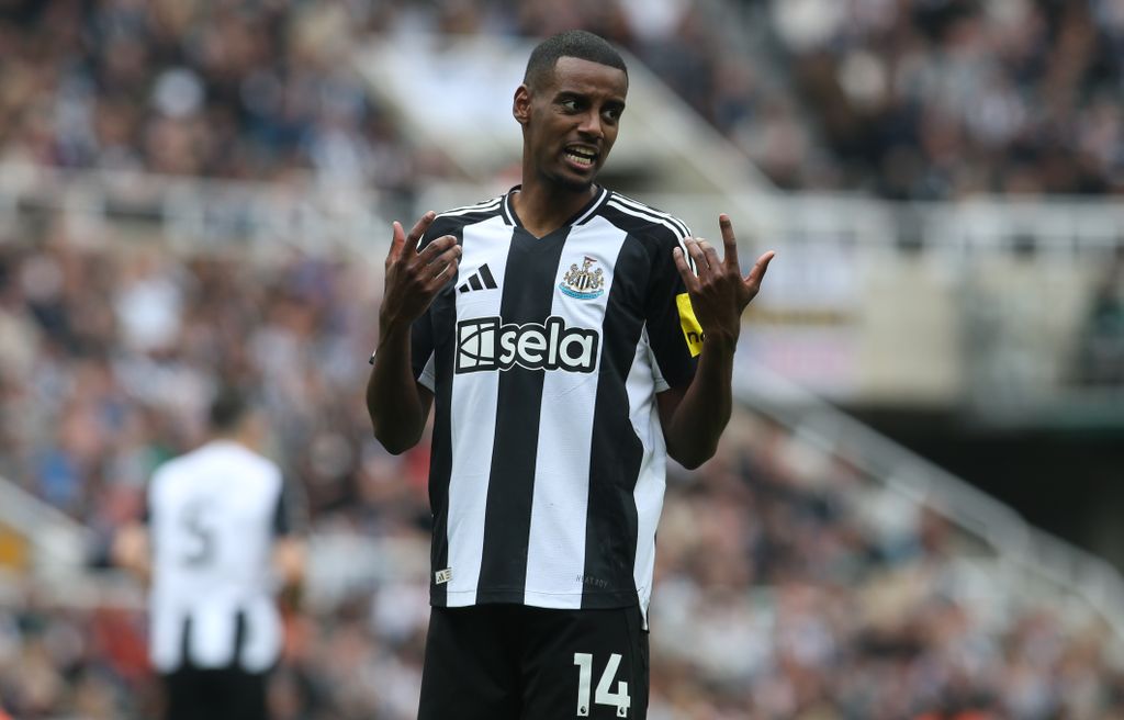 Alexander Isak is really 37 years old - and was born in Newcastle ...