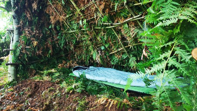 How to build a natural shelter | Advnture