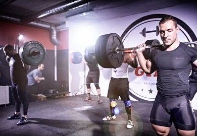 Track cyclist Robert 'Thighs' Förstemann takes on strongmen in ...