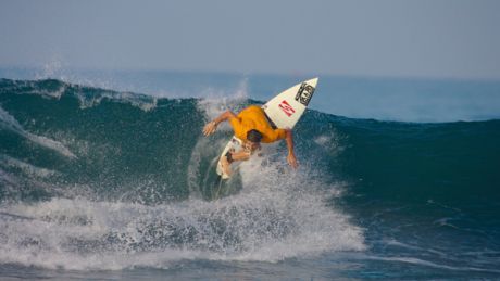 Surf skill: the top turn | Coach