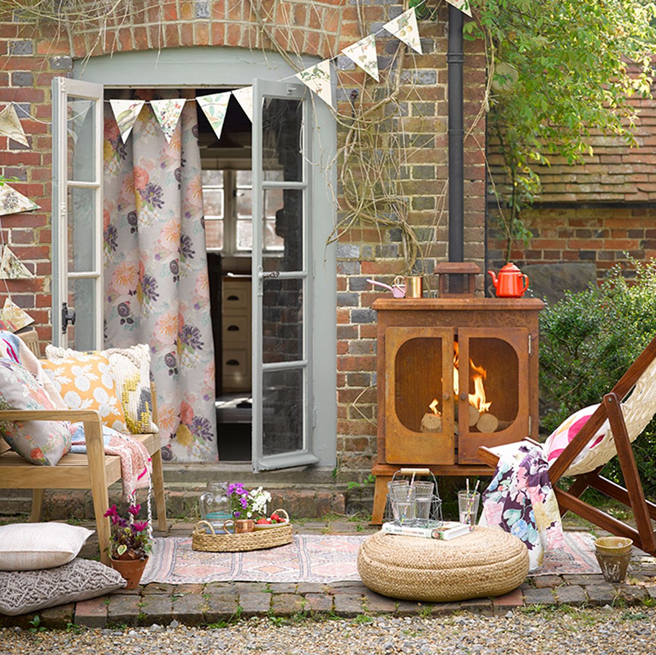 Outdoor heating ideas – 12 ways to beat the autumn chill | Ideal Home