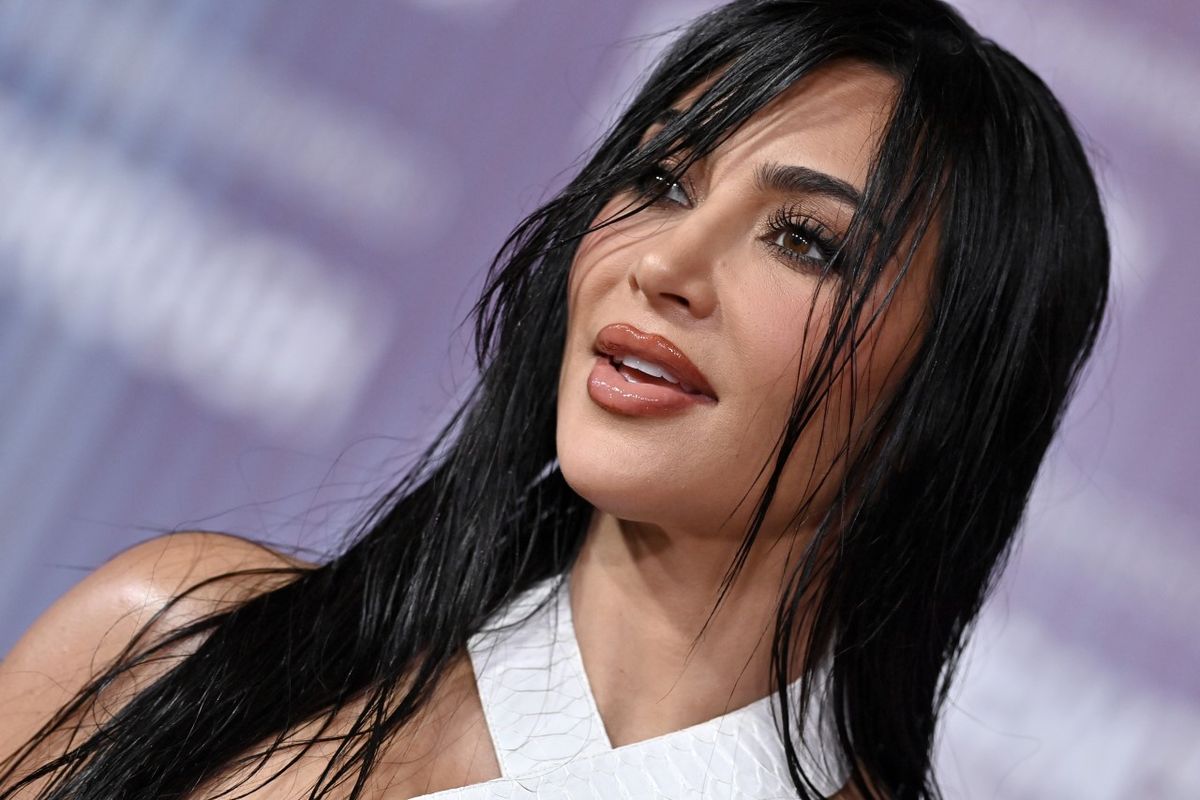 Kim Kardashian Left The Beach, But Kept The Wet Look For Her Latest Red ...