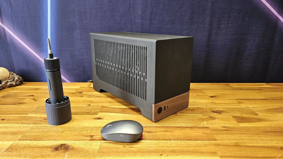 Best Mini-ITX Cases 2025: Our Tested Picks for Compact PC Builds | Tom ...