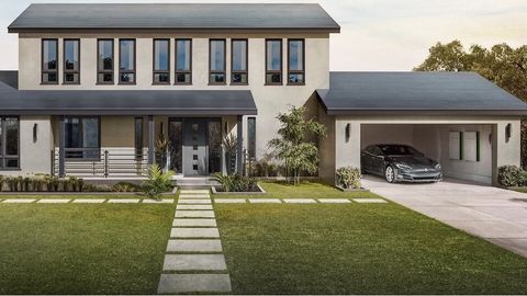 Tesla's new moonshot is solar energy — here's why it might just work ...