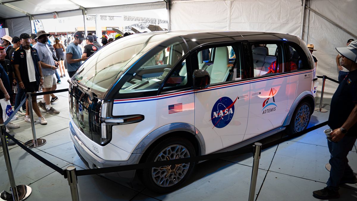 NASA's Artemis moon astronauts will ride to the launch pad in these ...