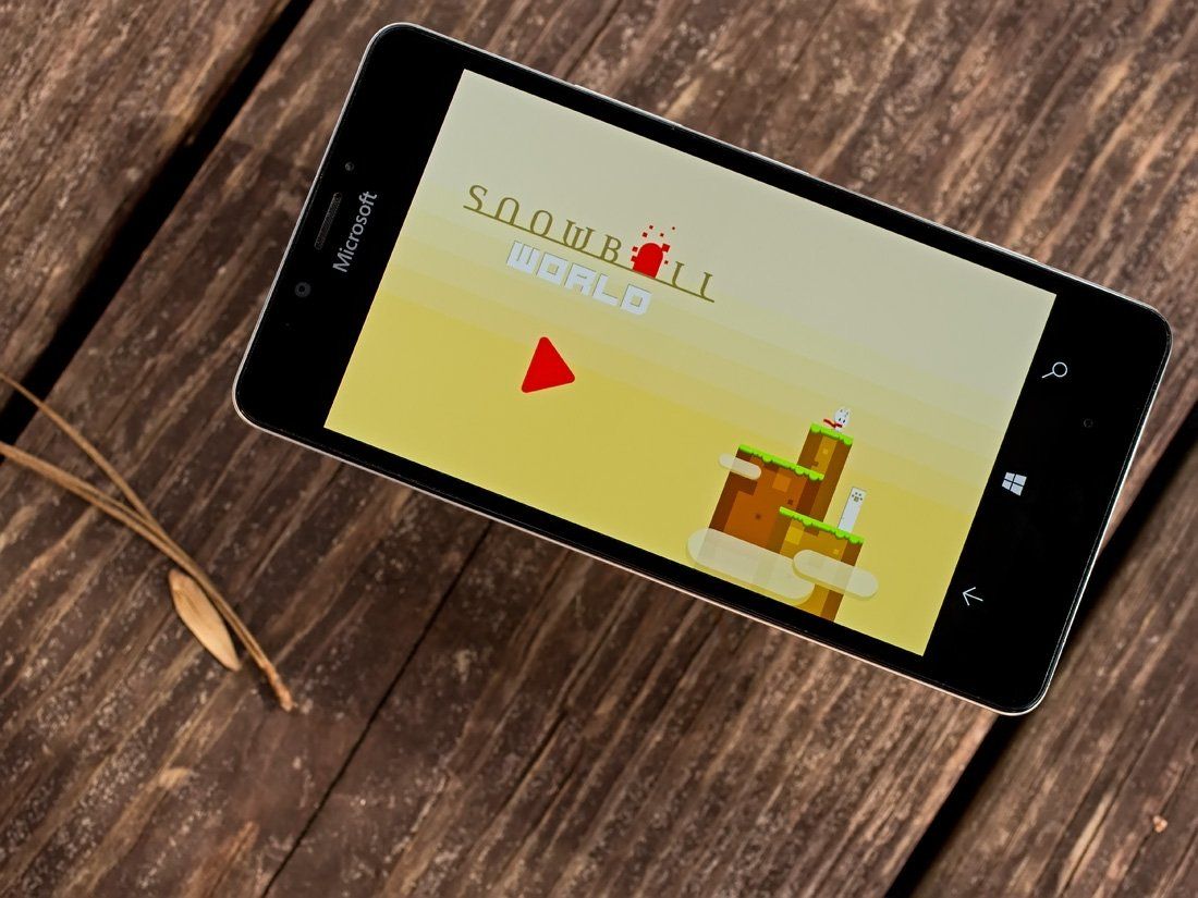 RoTeam: Snowball World platformer switches directions for Windows 10 PC ...