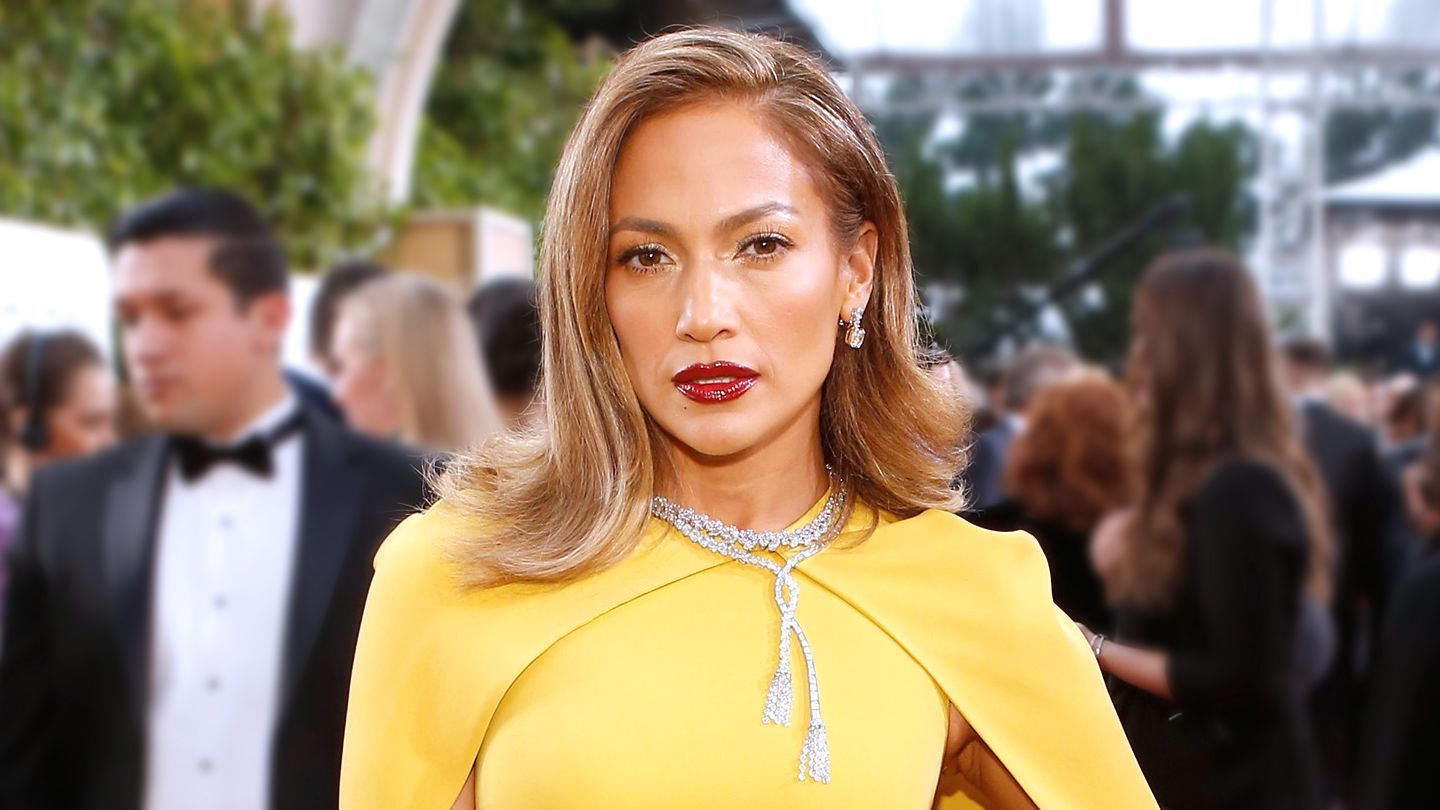 Jennifer Lopez's New 70-Piece Makeup Collection with Inglot Cosmetics ...