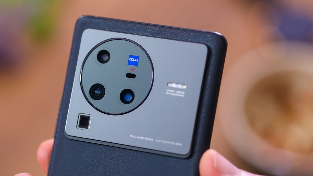 Vivo X80 Pro 5G: a quad-camera flagship phone with Zeiss lenses ...