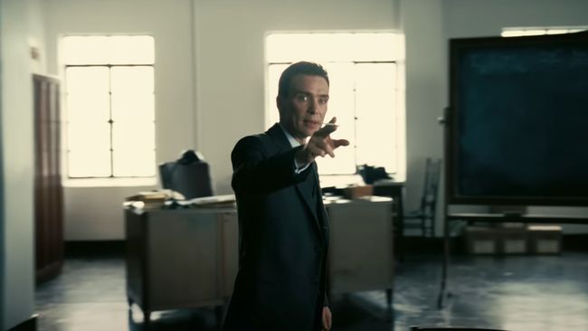 Oppenheimer's Timeline Explained: The Movie's Major Events In ...