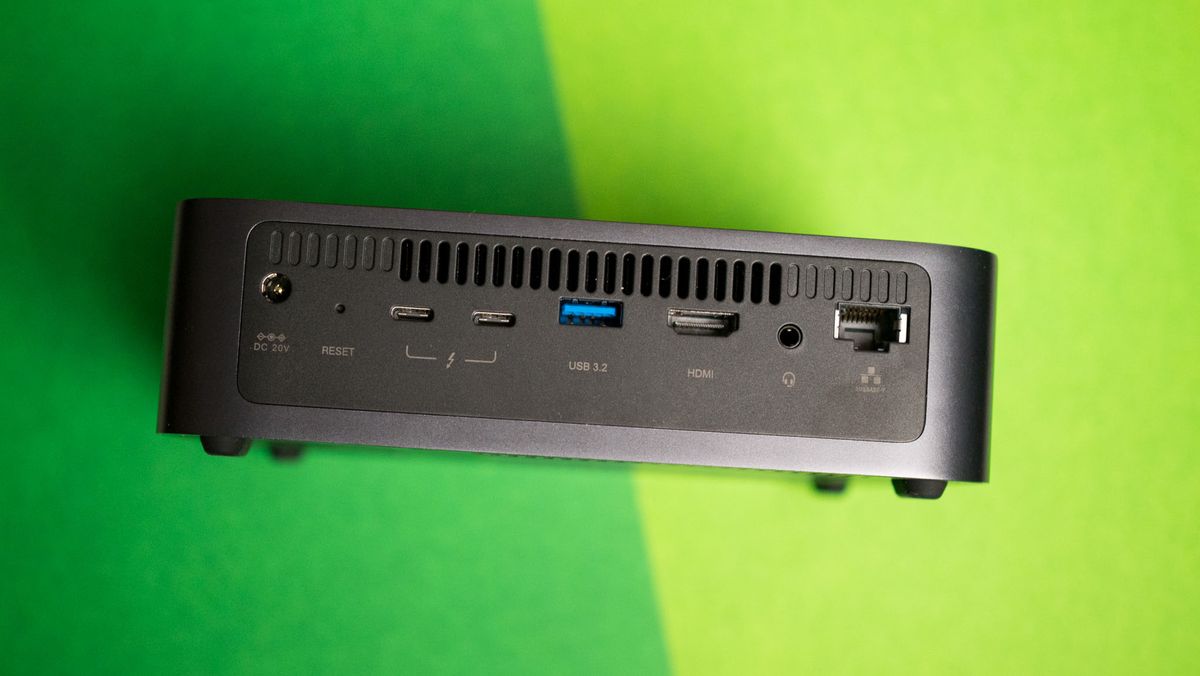 UGREEN DXP480T Plus review: This Thunderbolt 4-enabled all-flash NAS ...