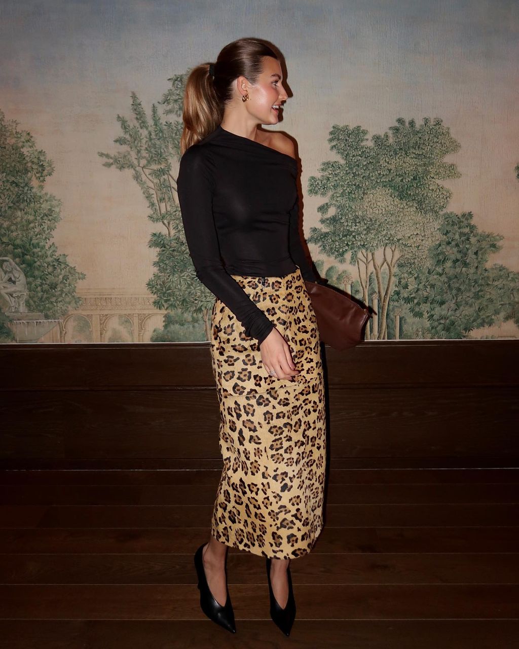 4 Leopard-Print Skirt Outfits I'm Downright Living in This Spring | Who ...