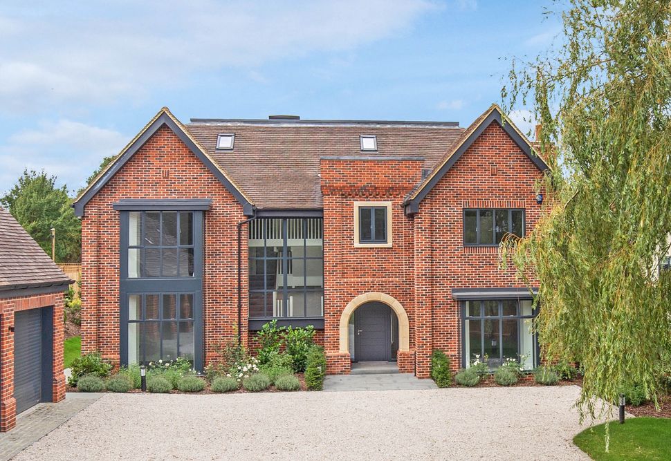 Aluminium Windows: Pros, Cons, Costs and Buying Advice | Homebuilding