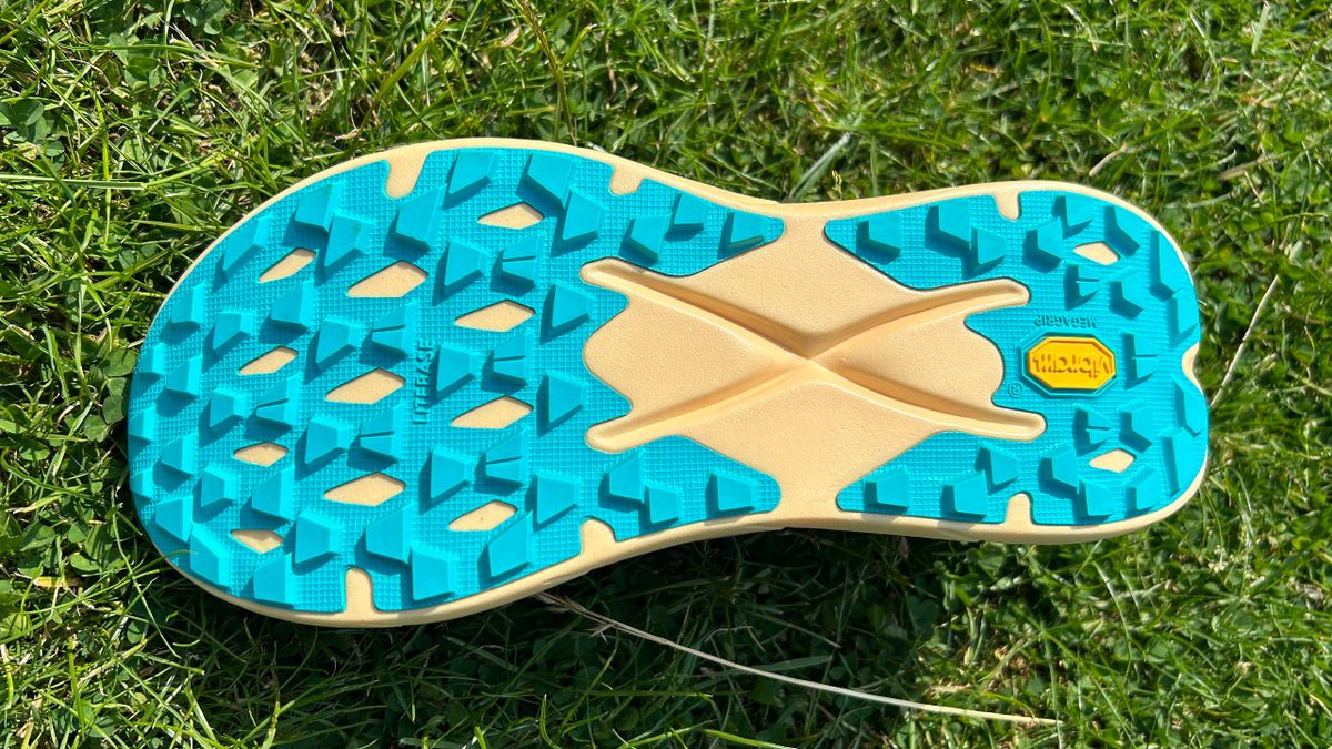 Hoka Tecton X2 Review | Coach