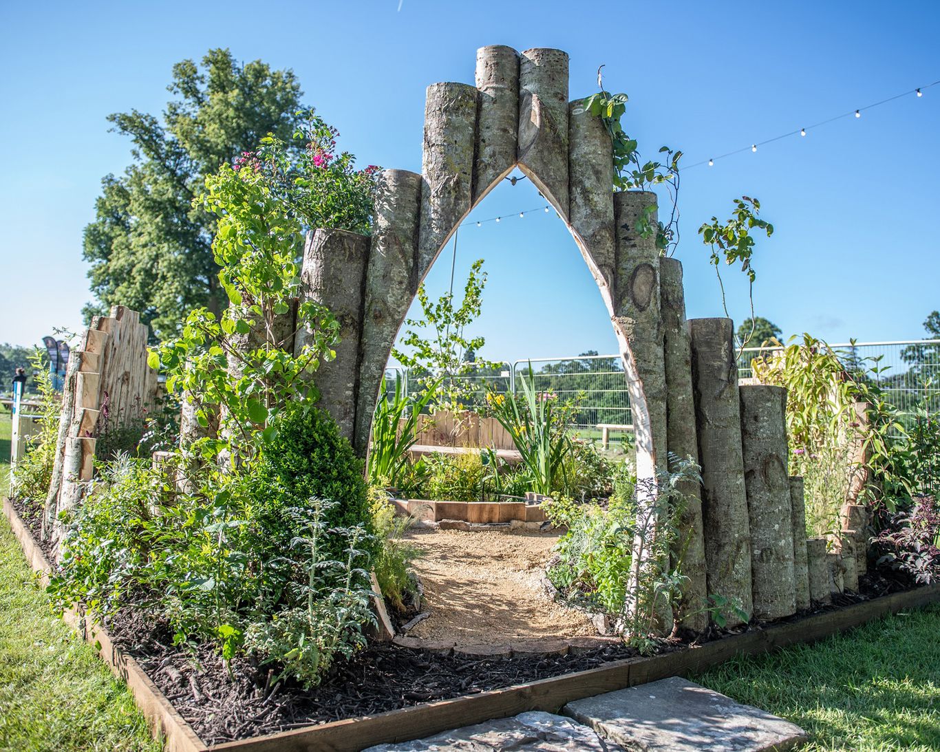 The Blenheim Palace Flower Show will go ahead this year | GardeningEtc