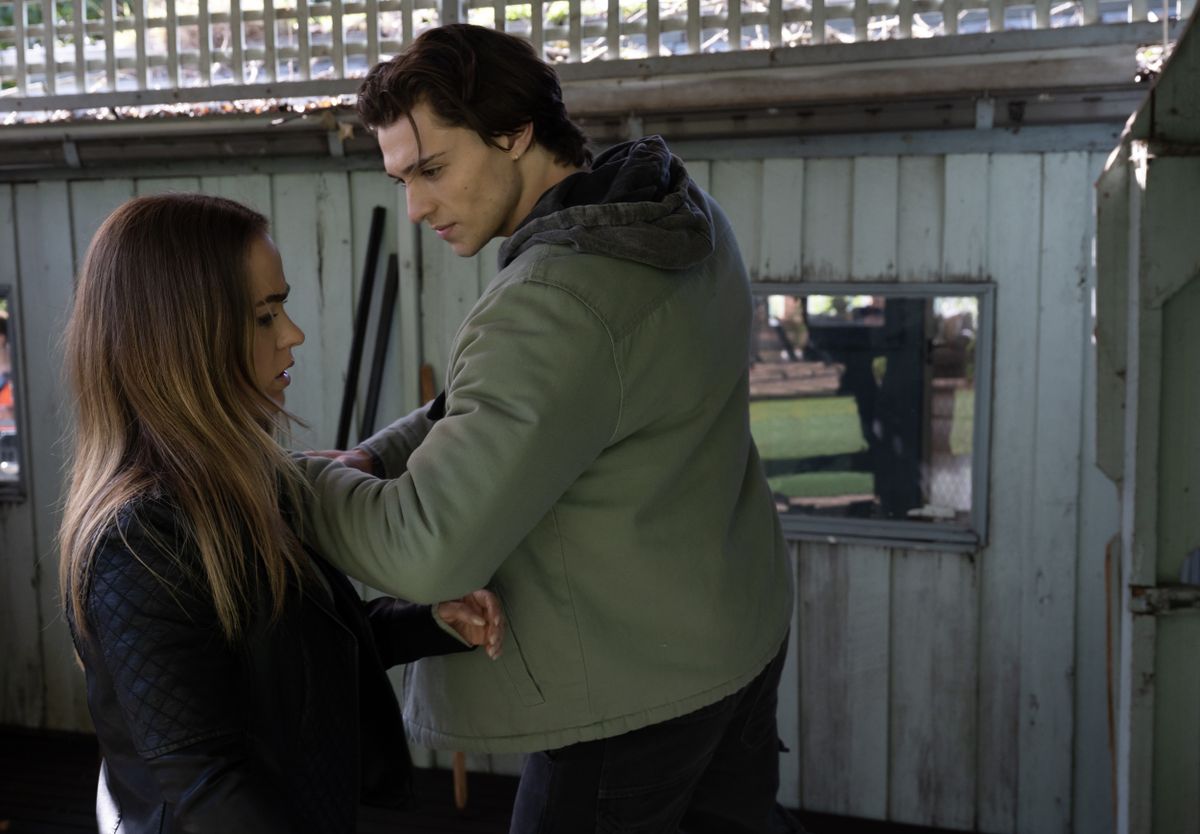 Neighbours spoilers: Holly Hoyland is in danger! | What to Watch