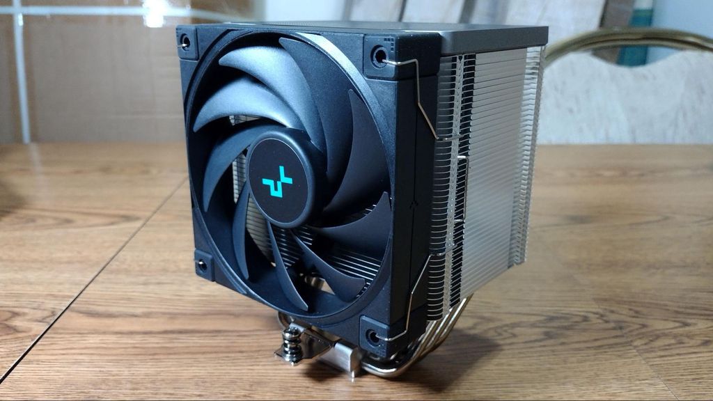 DeepCool AK500 Review: Big Air, Incredible Value | Tom's Hardware