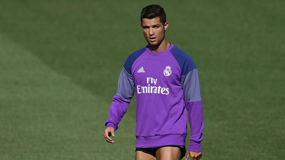 Ronaldo 'improving' ahead of return | FourFourTwo