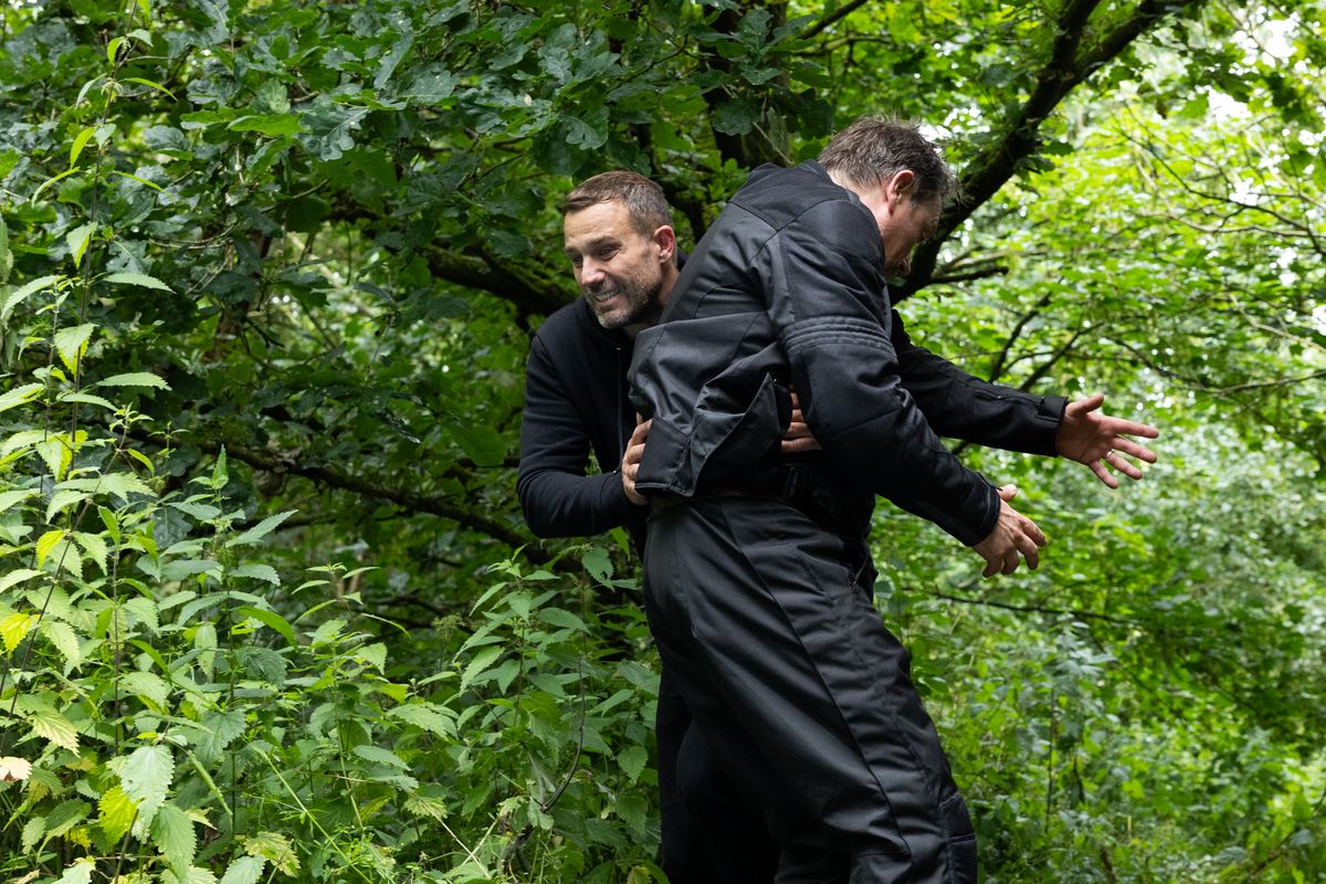 Hollyoaks spoilers: Warren Fox and killer Blue in face-off! | What to Watch