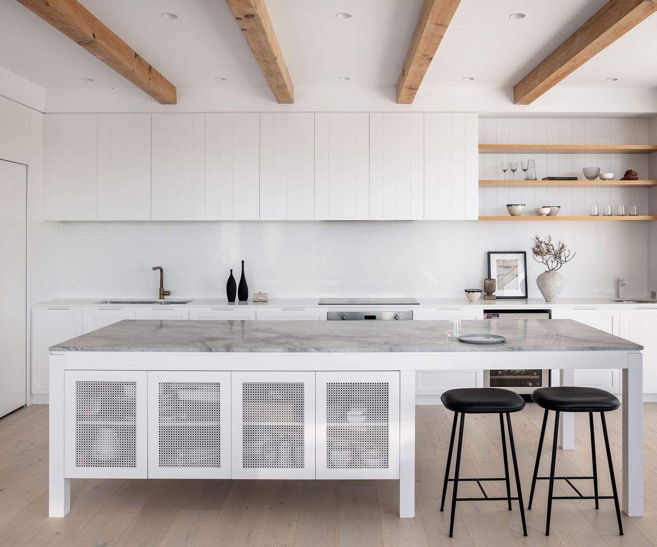 We Know You Want One, But Do You *Need* a Kitchen Island? | Livingetc