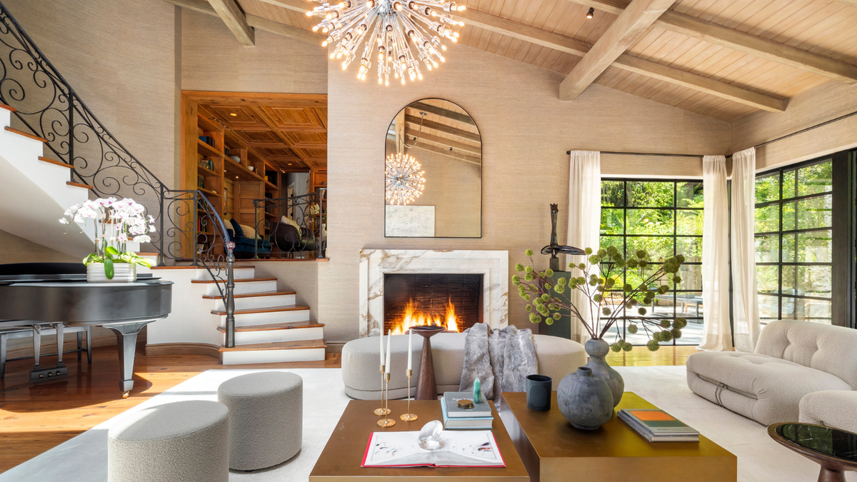 Inside Jennifer Lopez's Bel Air home – sold for $34 million | Homes and ...