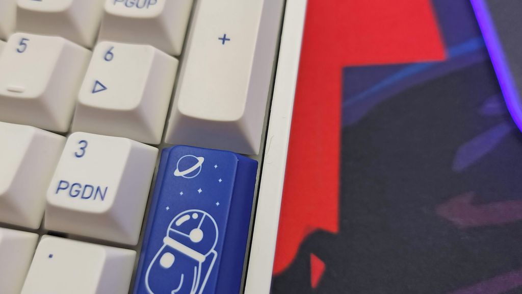 iQunix F97 Mechanical Keyboard Review: Great Board, Big Upgrades | Tom ...