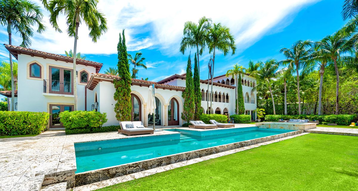 Tour Cher's former Miami home | Homes and Gardens