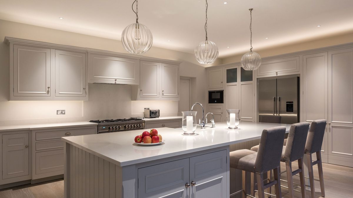 Lighting a kitchen island: Bright ideas on how to do it well | Homebuilding
